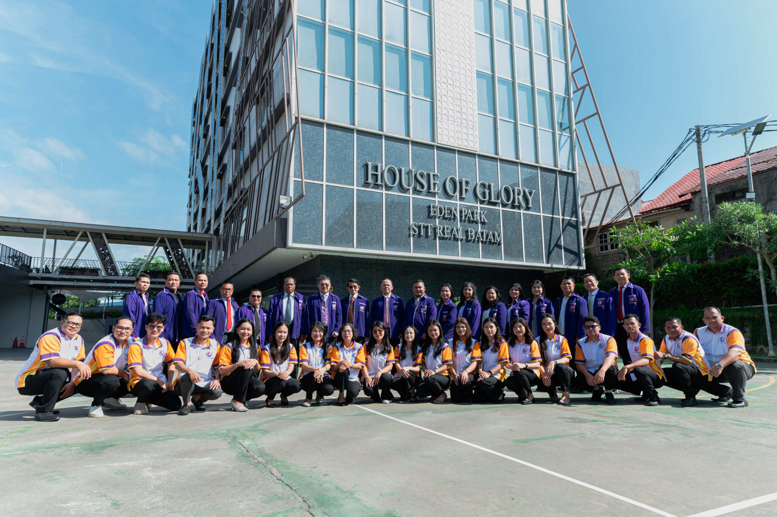 Beranda - STT REAL Batam